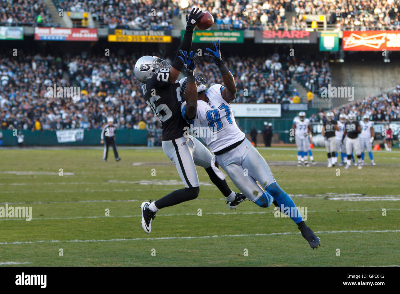 Dec 18, 2011; Oakland, CA, USA; Oakland Raiders cornerback Stanford ...