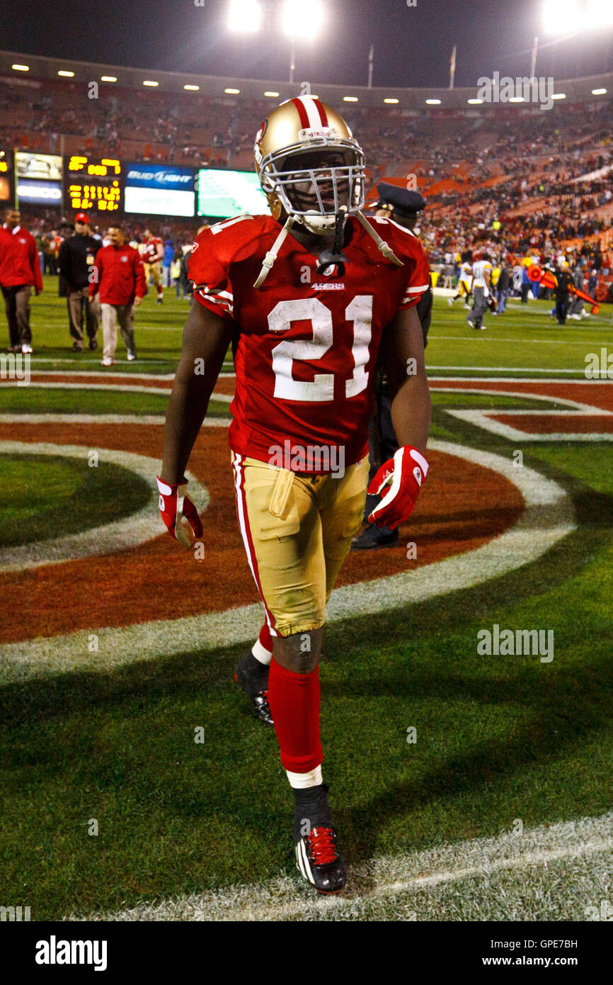 Dec 19, 2011; San Francisco, CA, USA; San Francisco 49ers running back ...