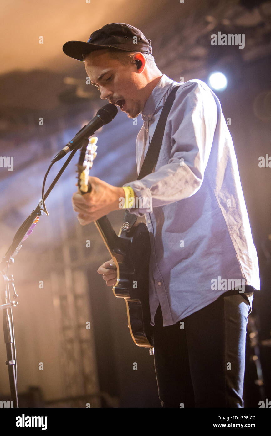 Daughter band hi-res stock photography and images - Alamy