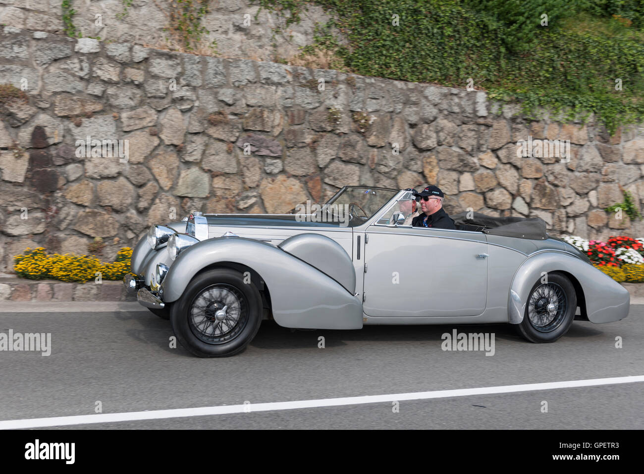 Old bugatti racing car in hi-res stock photography and images - Alamy