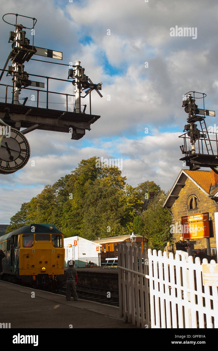 North Yorkshire Moors steam railway Stock Photo - Alamy