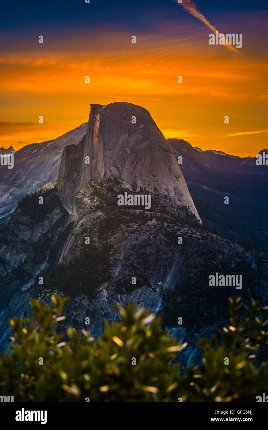 Yosemite falls from yosemite village hi-res stock photography and ...