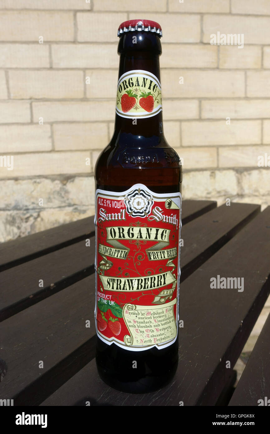 Strawberry fruit beer craft brewed in Stamford England UK Stock Photo ...