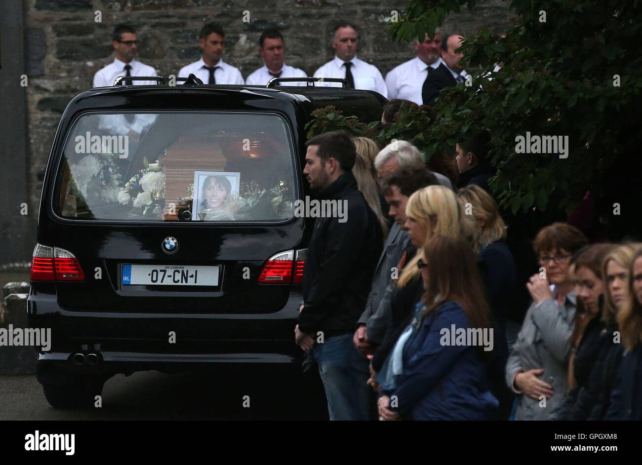 The herse carrying the coffin of Clodagh Hawe arrives at Saint Mary's ...