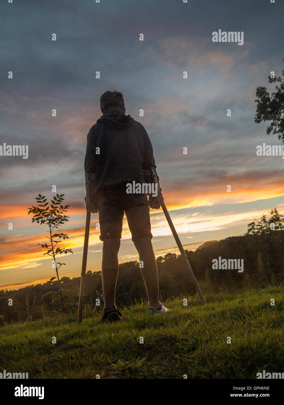 Limping child hi-res stock photography and images - Alamy