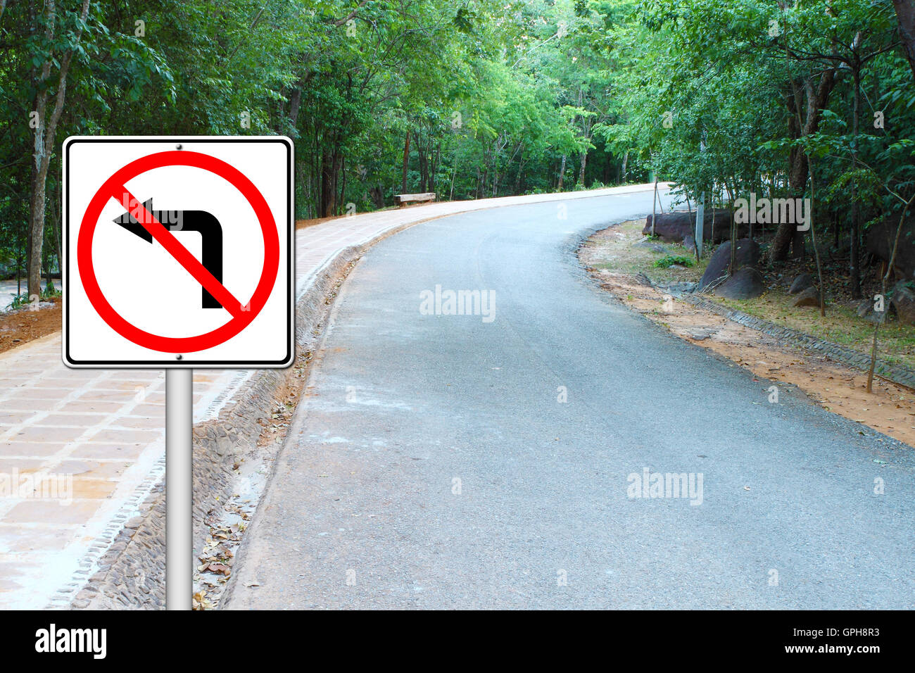 don't turn left sign Stock Photo - Alamy