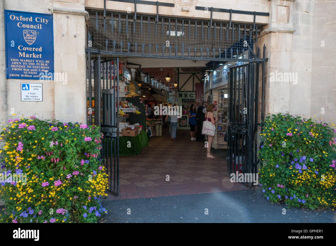 Entrance to the Covered Market in Oxford, United Kingdom Stock Photo ...