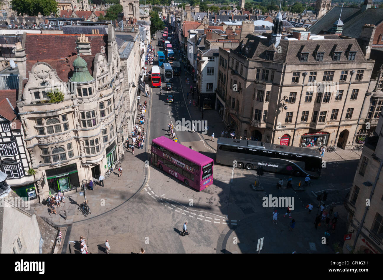 Oxford busy road street view hi-res stock photography and images - Alamy