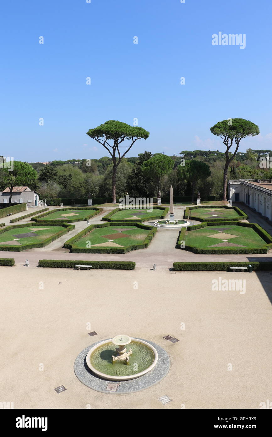 The villa medici and garden in rome hi-res stock photography and images ...