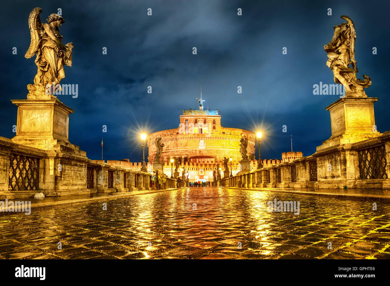 Castel San Angelo in Rome, Angelo, at night Stock Photo - Alamy