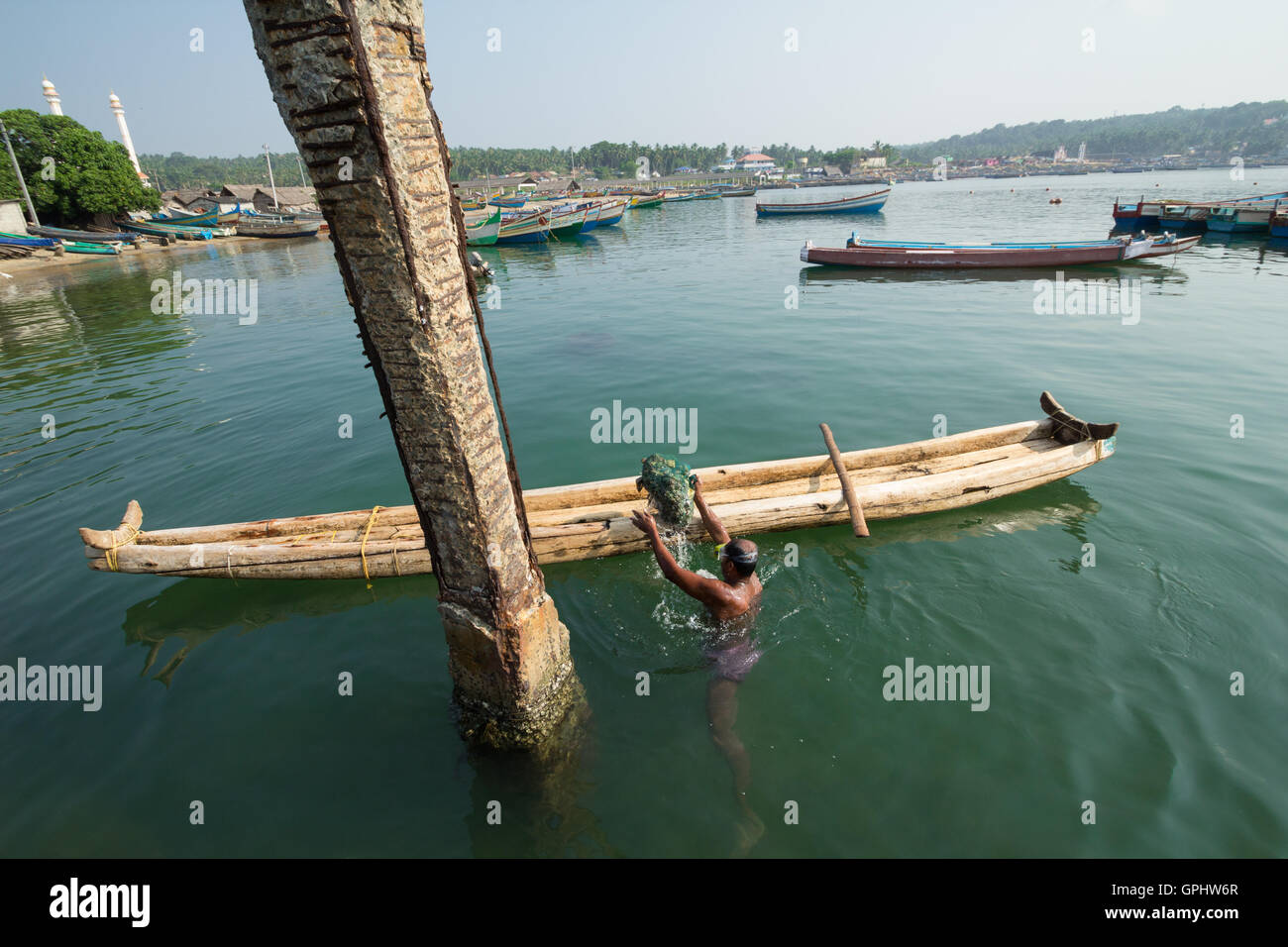 Kerala sea shells hi-res stock photography and images - Alamy