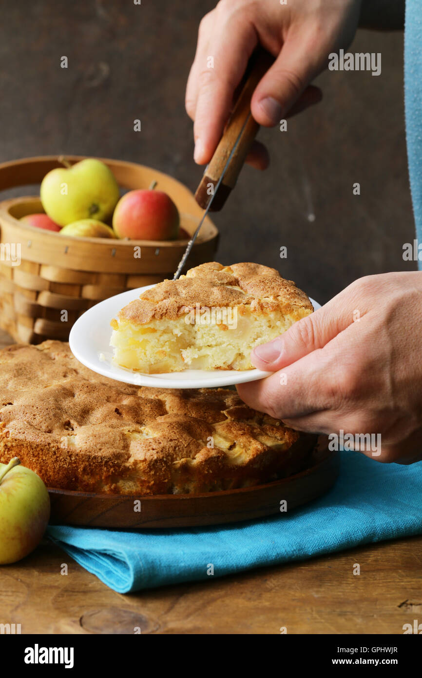 Cooking apple pie hi-res stock photography and images - Alamy