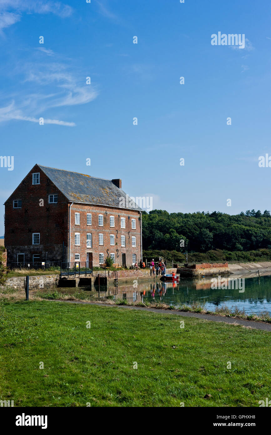 Salt marsh isle of wight uk hi-res stock photography and images - Alamy