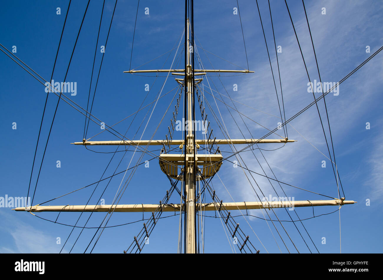 Old rigging hi-res stock photography and images - Alamy