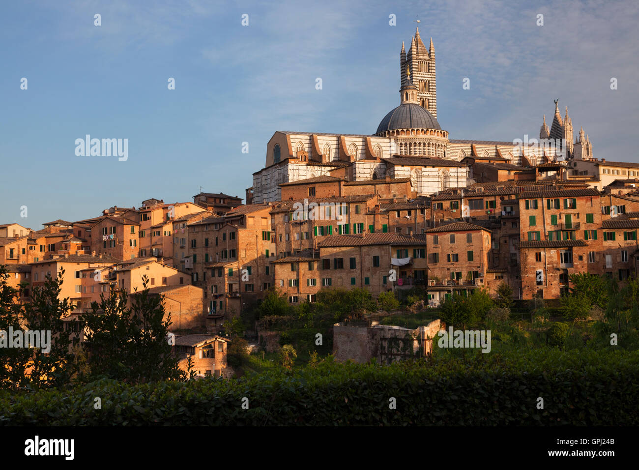 Town built by siena hi-res stock photography and images - Alamy