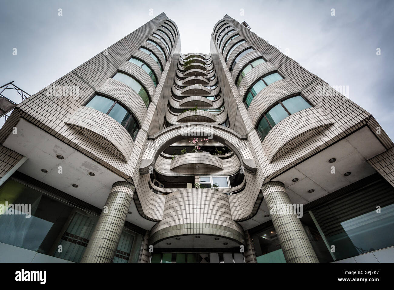 Daan district taipei city taiwan hi-res stock photography and images ...