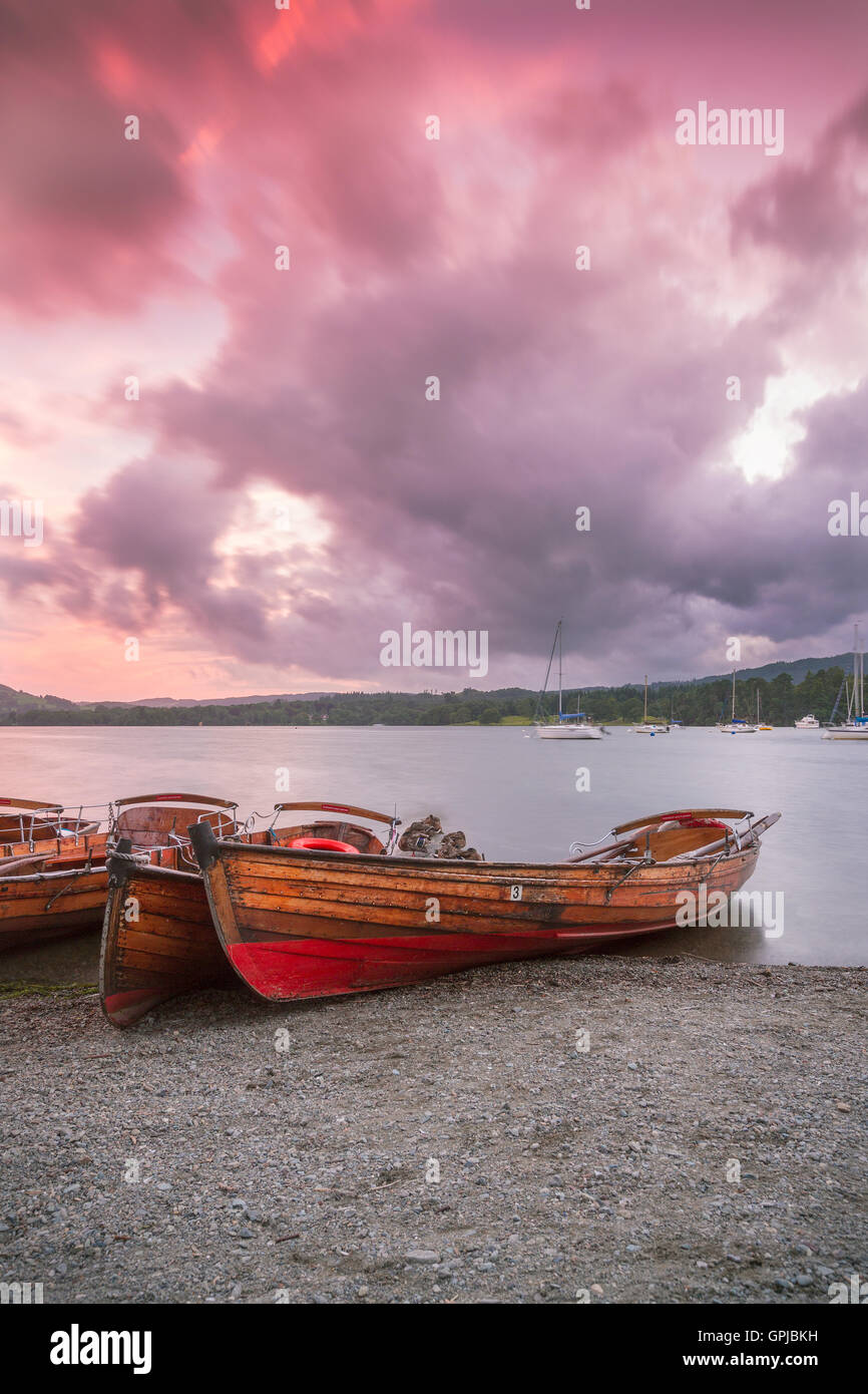 Ambleside lake hi-res stock photography and images - Alamy