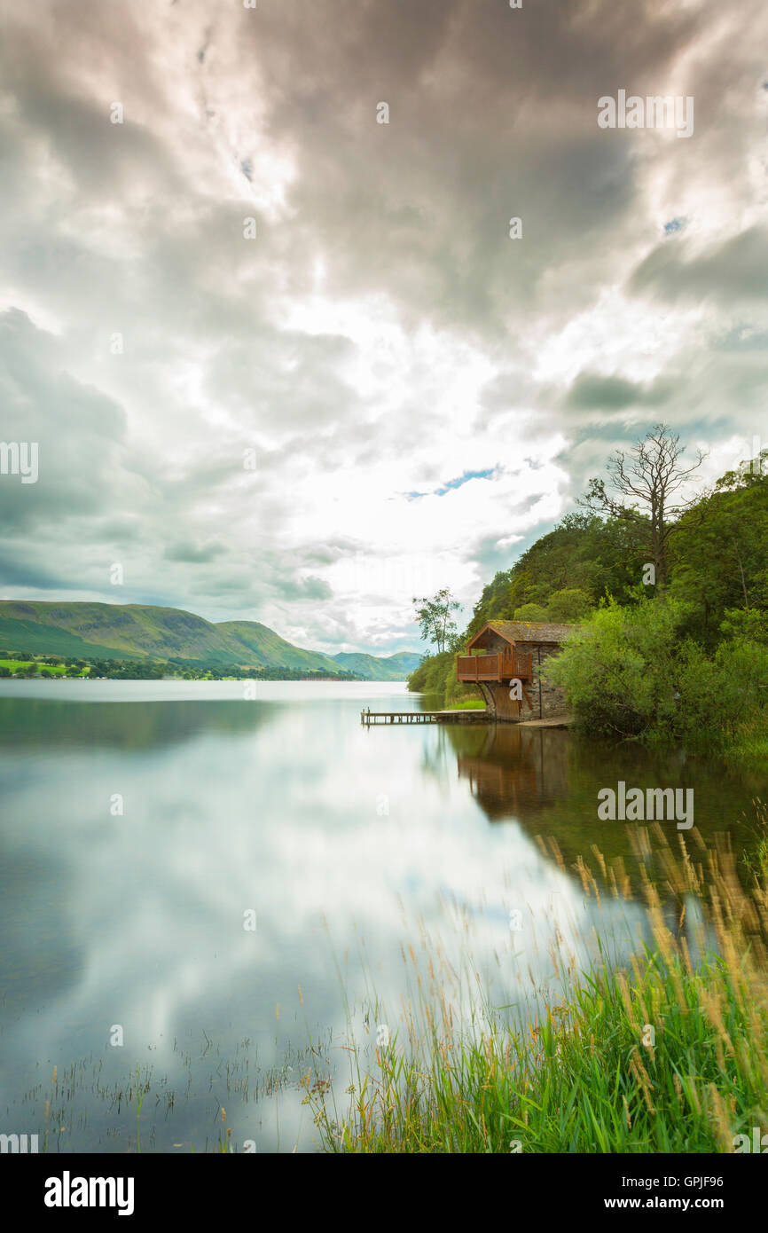 Lake district boat house hi-res stock photography and images - Alamy