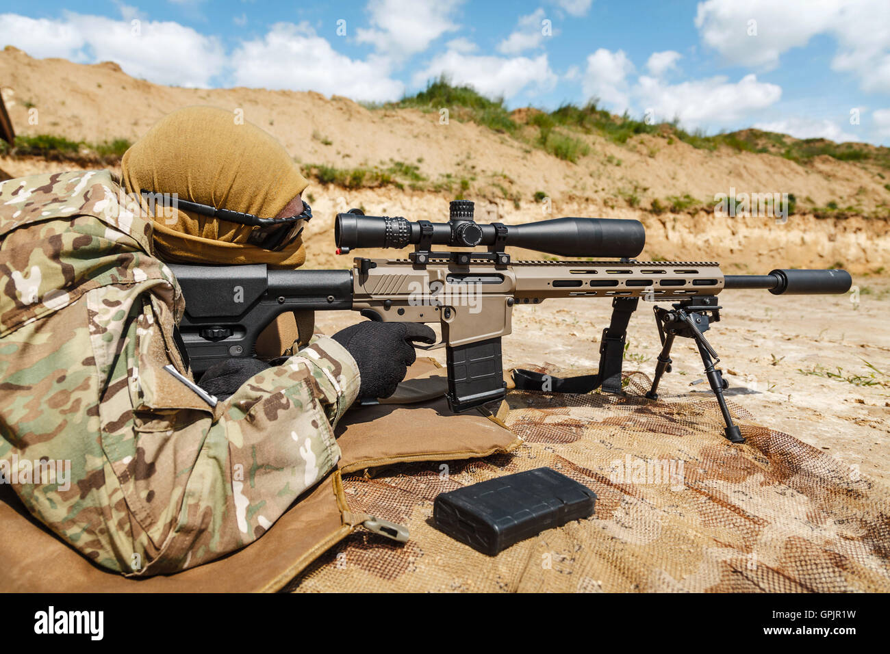 Desert sniper hi-res stock photography and images - Alamy