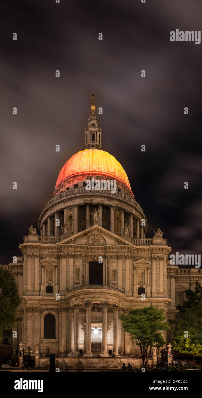 Projection dome hi-res stock photography and images - Alamy