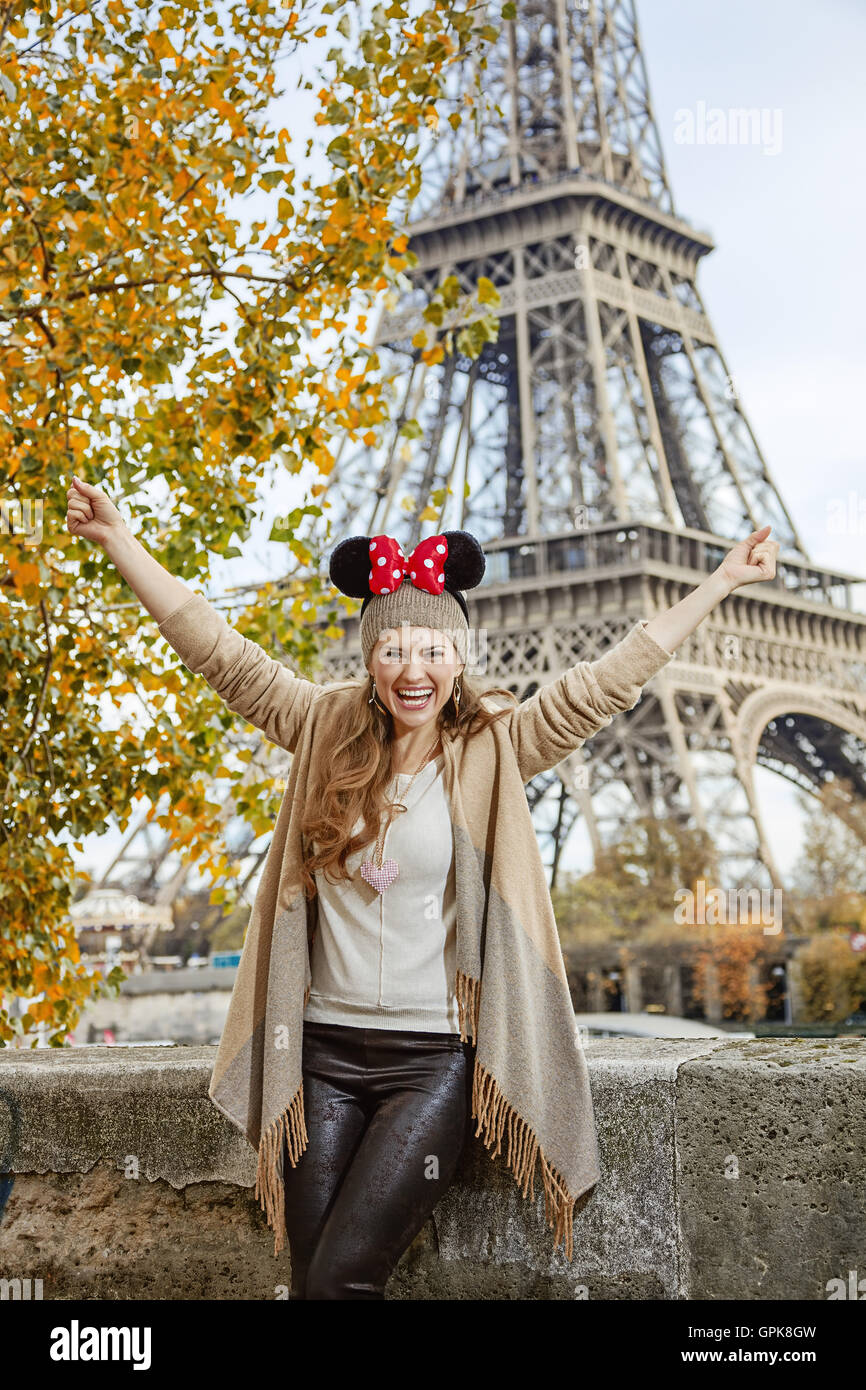 Female minnie mouse hi-res stock photography and images - Alamy