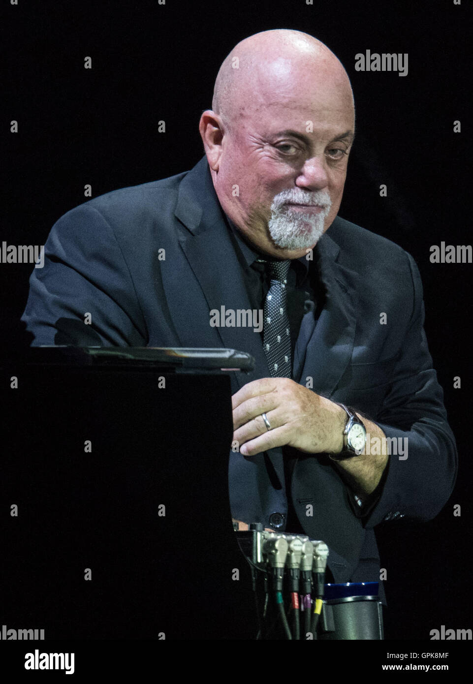 Billy Joel performing during his only concert in Germany in front of ...