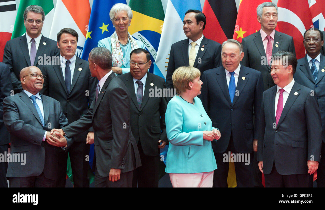 The heads of state of the G20 nations posing for a group photo at the ...