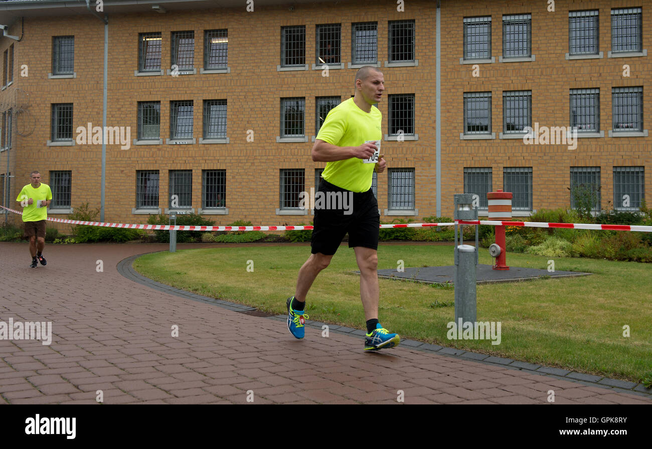 Goettingen, Germany. 4th Sep, 2016. Prisoners and external athletes ...