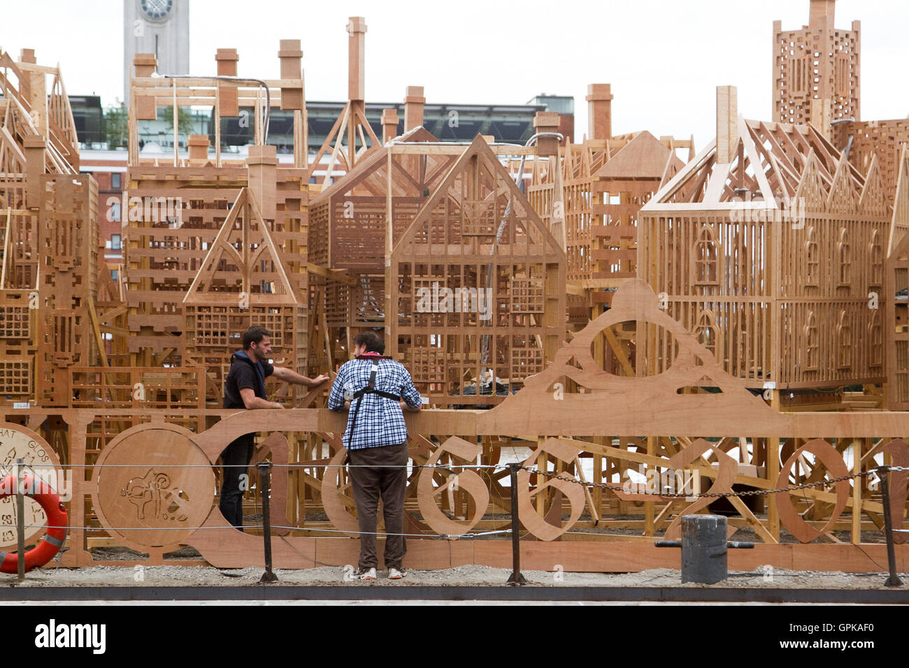 Thomas farriner great fire of london hi-res stock photography and ...