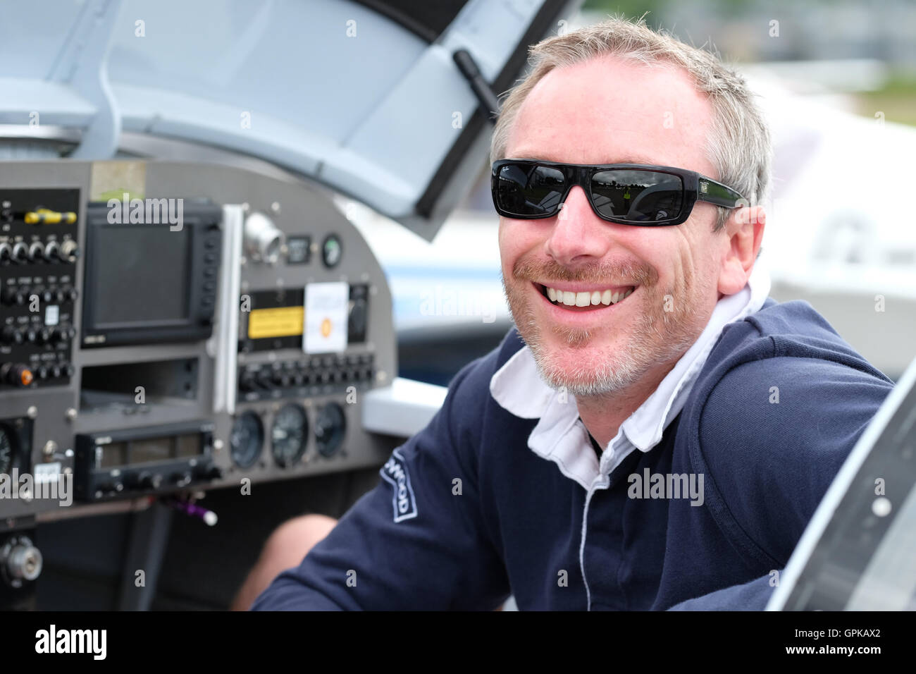 Aircraft types hi-res stock photography and images - Alamy