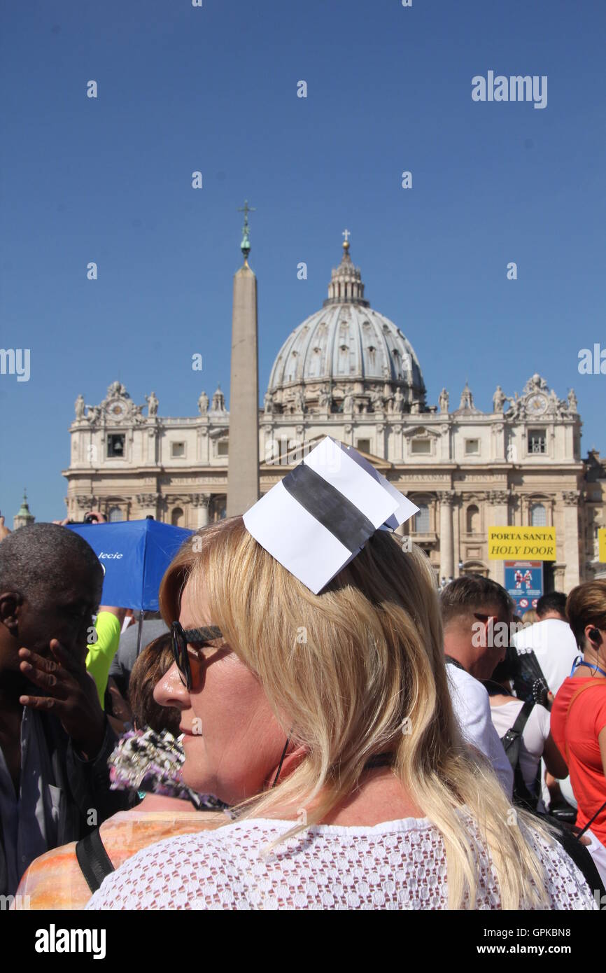 Rome, Italy. 4th Sep, 2016. Pilgrims from all the world gather in the ...
