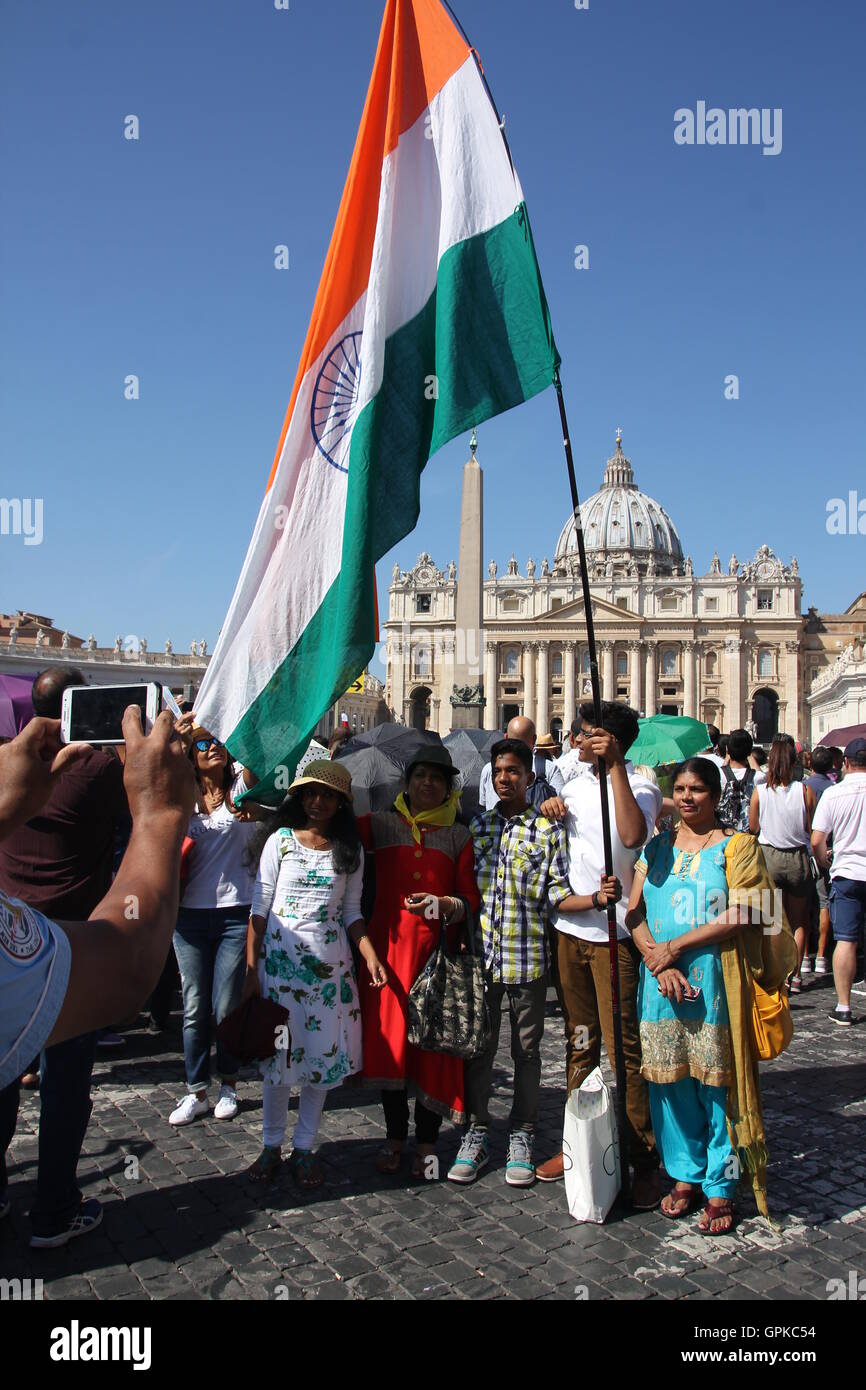 Rome, Italy. 4th Sep, 2016. Pilgrims from all the world gather in the ...