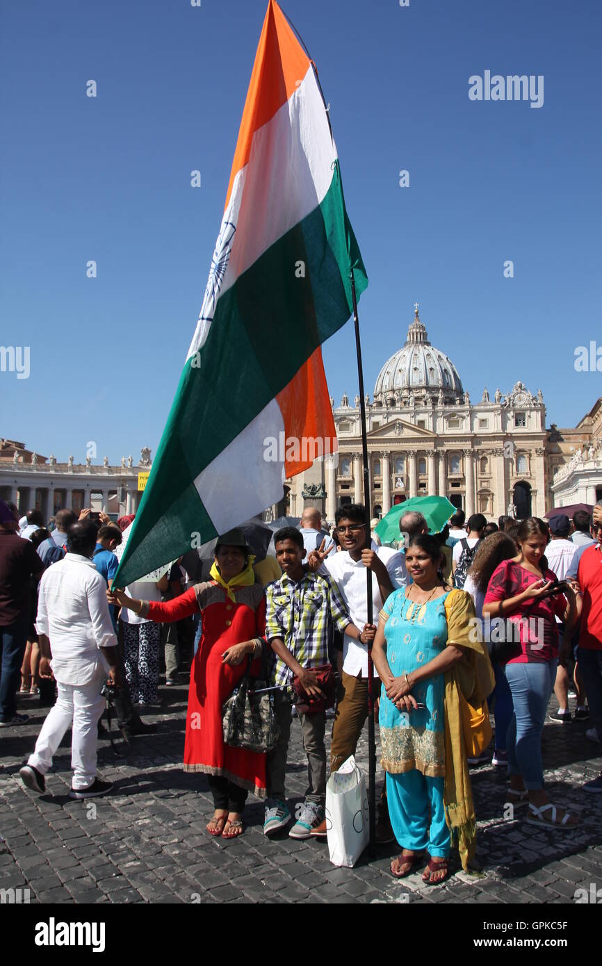Rome, Italy. 4th Sep, 2016. Pilgrims from all the world gather in the ...
