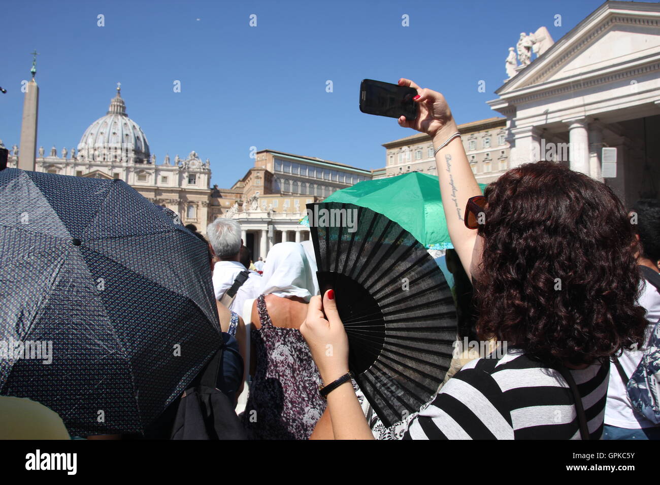 Rome, Italy. 4th Sep, 2016. Pilgrims from all the world gather in the ...