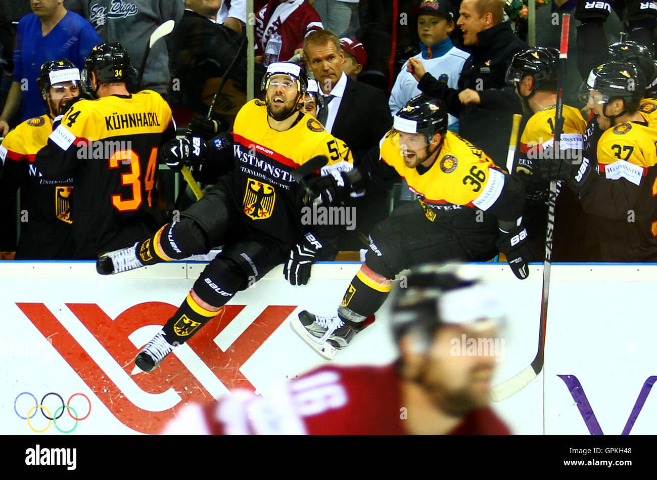 Riga, Latvia. 04th Sep, 2016. Germany's Tom Kuehnhackl (L-R) Marcel Goc ...