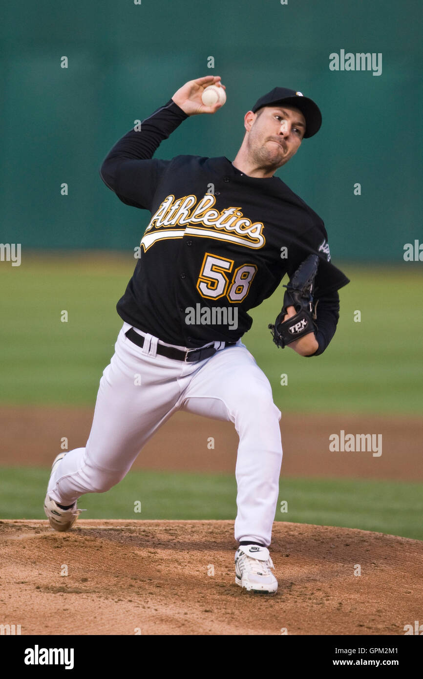 Oakland athletics pitcher justin duchscherer hi-res stock photography ...