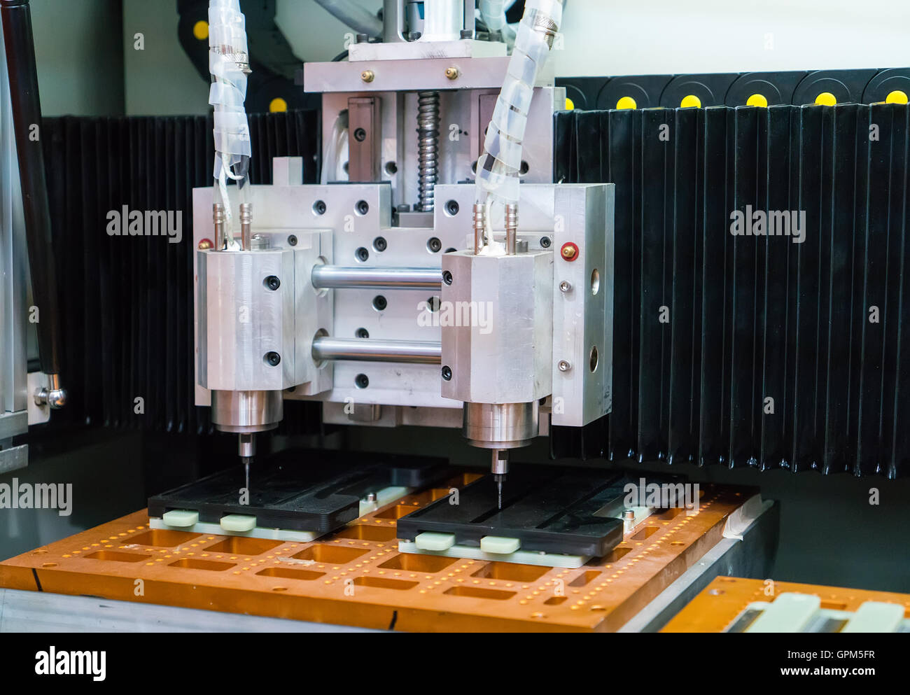 Cnc milling machine milling heads hi-res stock photography and images ...