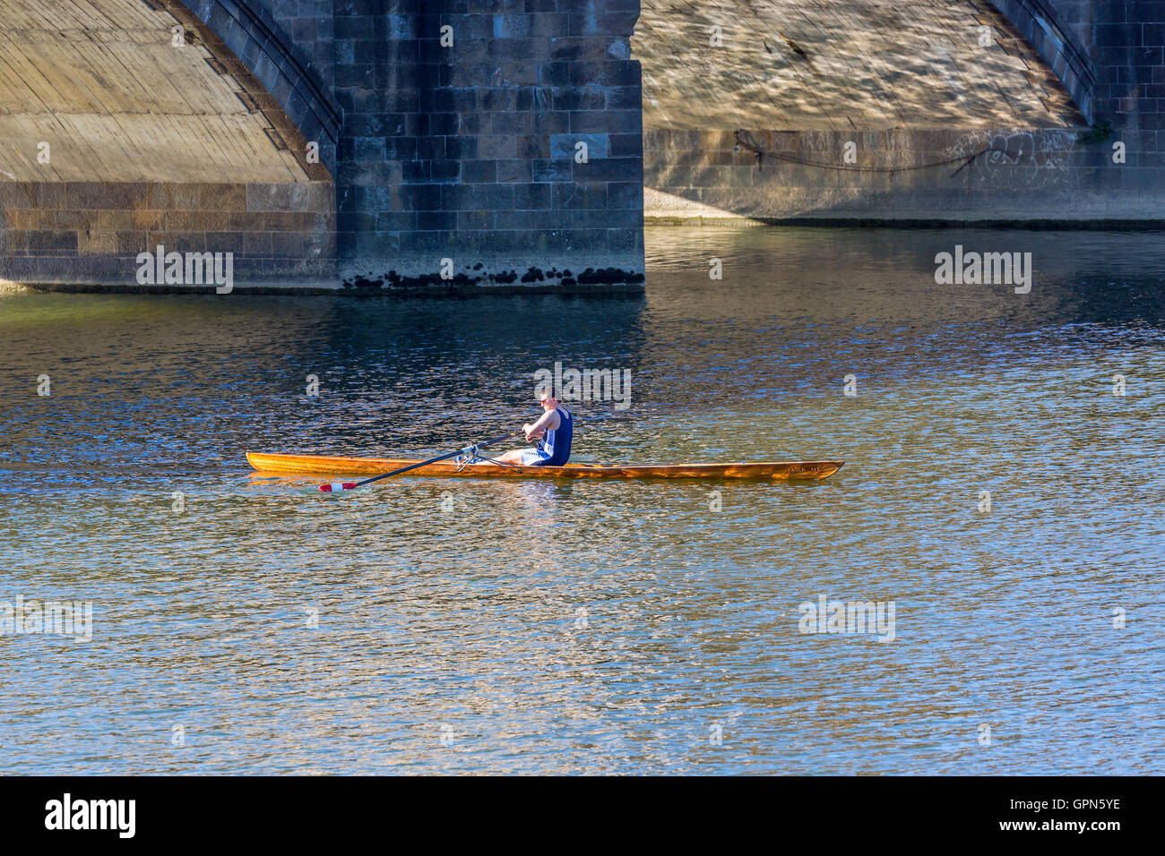 Rower rowing under bridge hi-res stock photography and images - Alamy