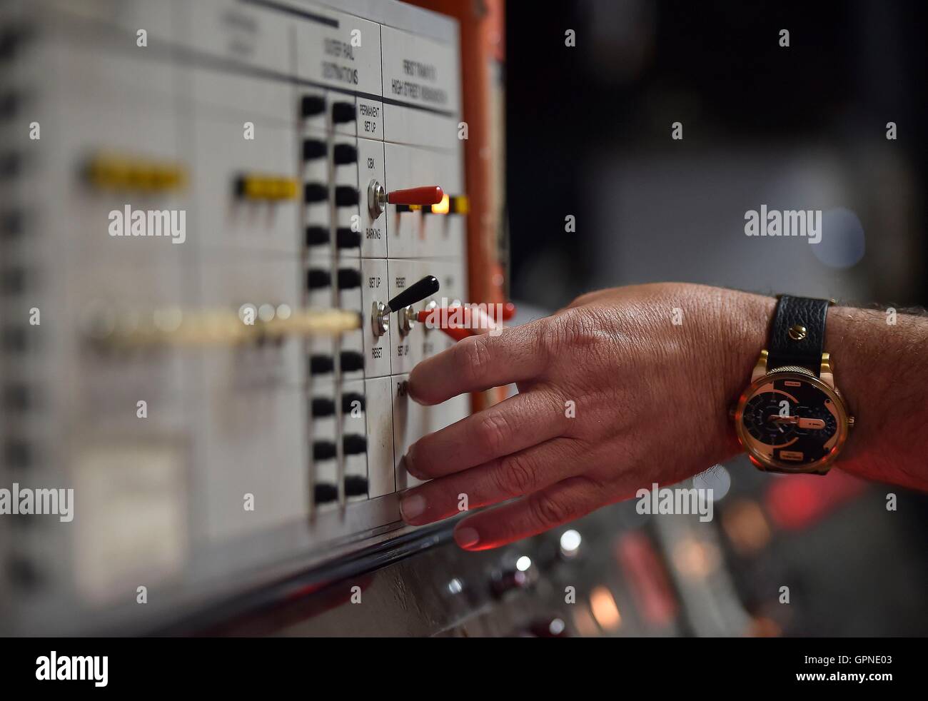 Signalling panel inside circle hi-res stock photography and images - Alamy