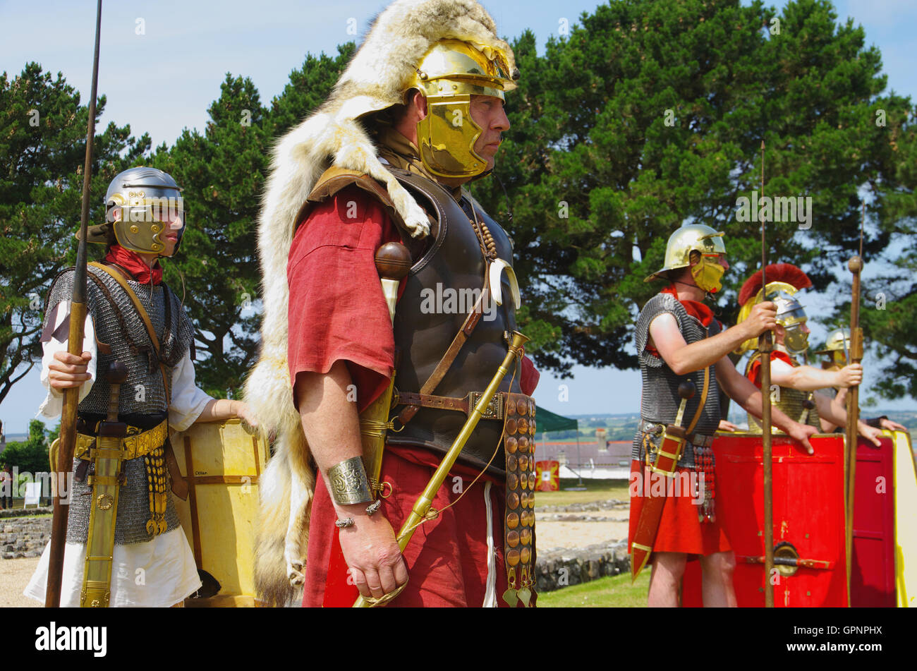 Roman weapons and armour hi-res stock photography and images - Alamy