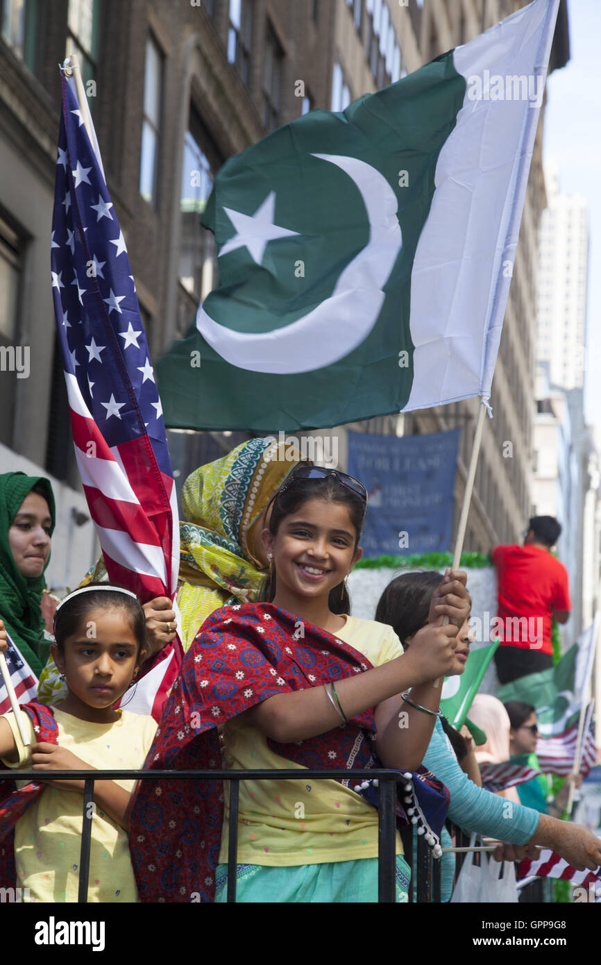 Proud Pakistani Americans at the Pakistani Independence Day Parade on ...