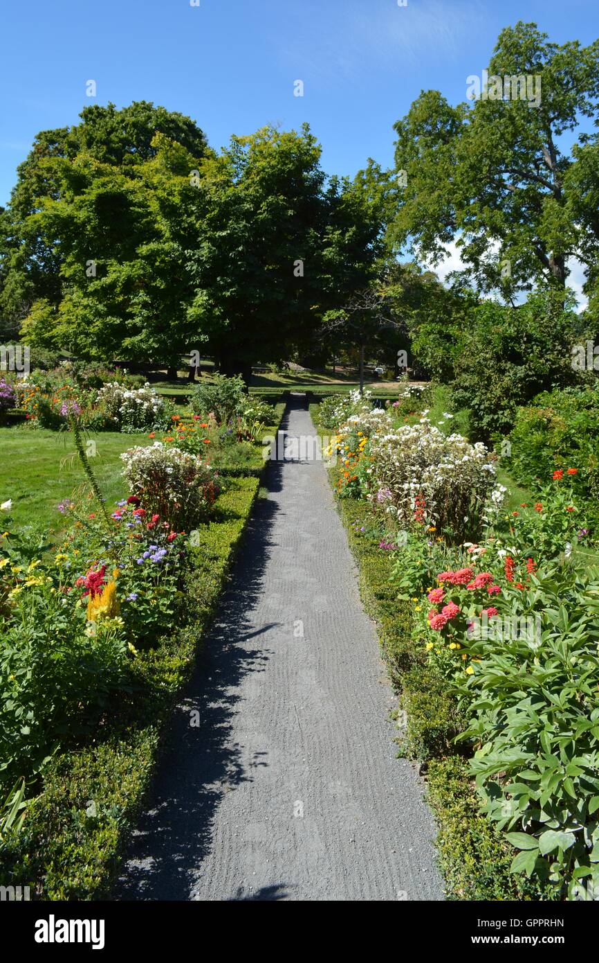 Peacefield hi-res stock photography and images - Alamy