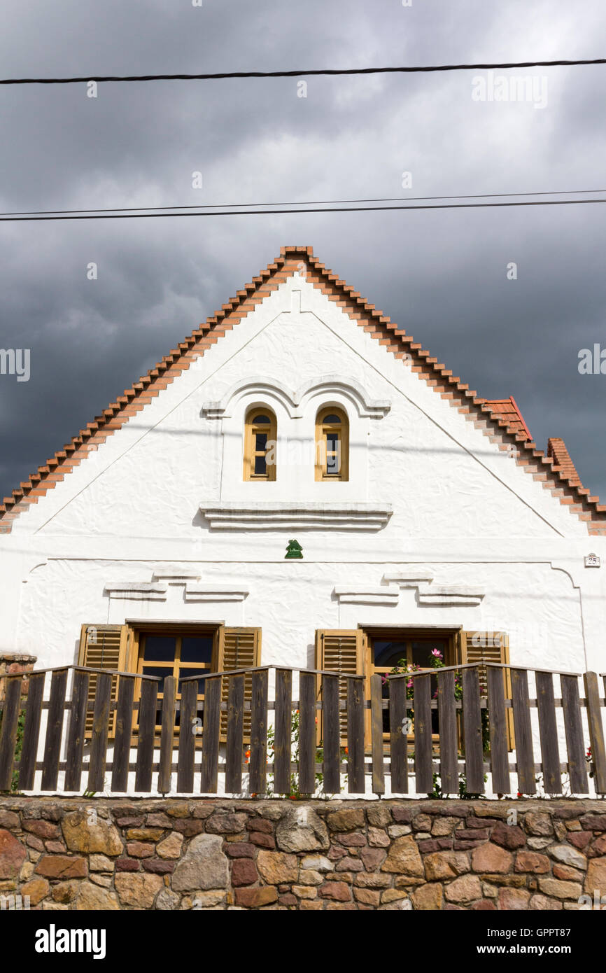 Traditional hungarian village house Stock Photo - Alamy