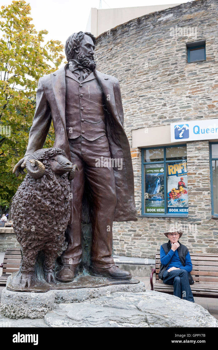 Statue of William Gilbert Rees (1827-1898), explorer, runholder, first ...
