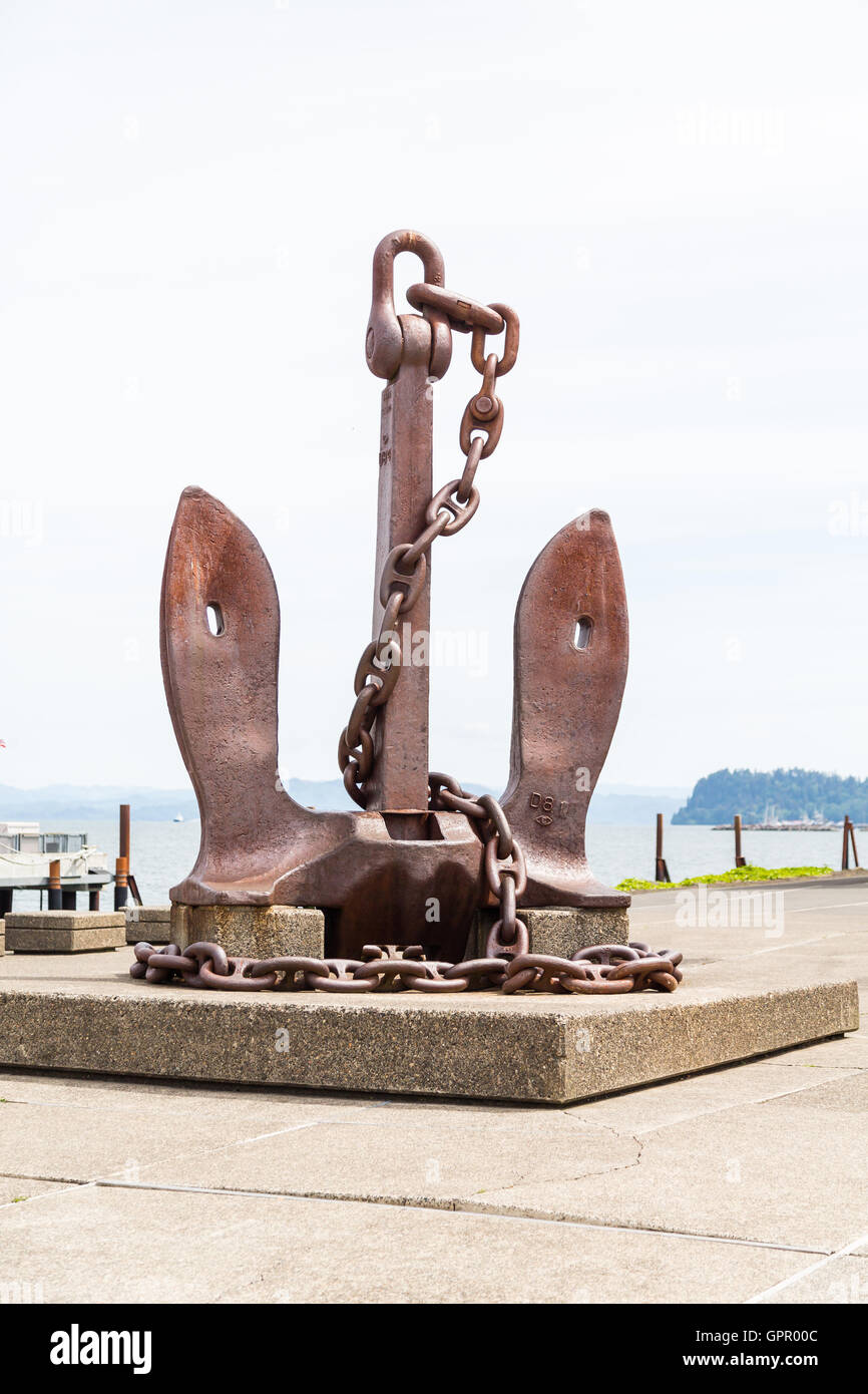 Massive Anchor and Chain on Dock in Astoria Stock Photo - Alamy