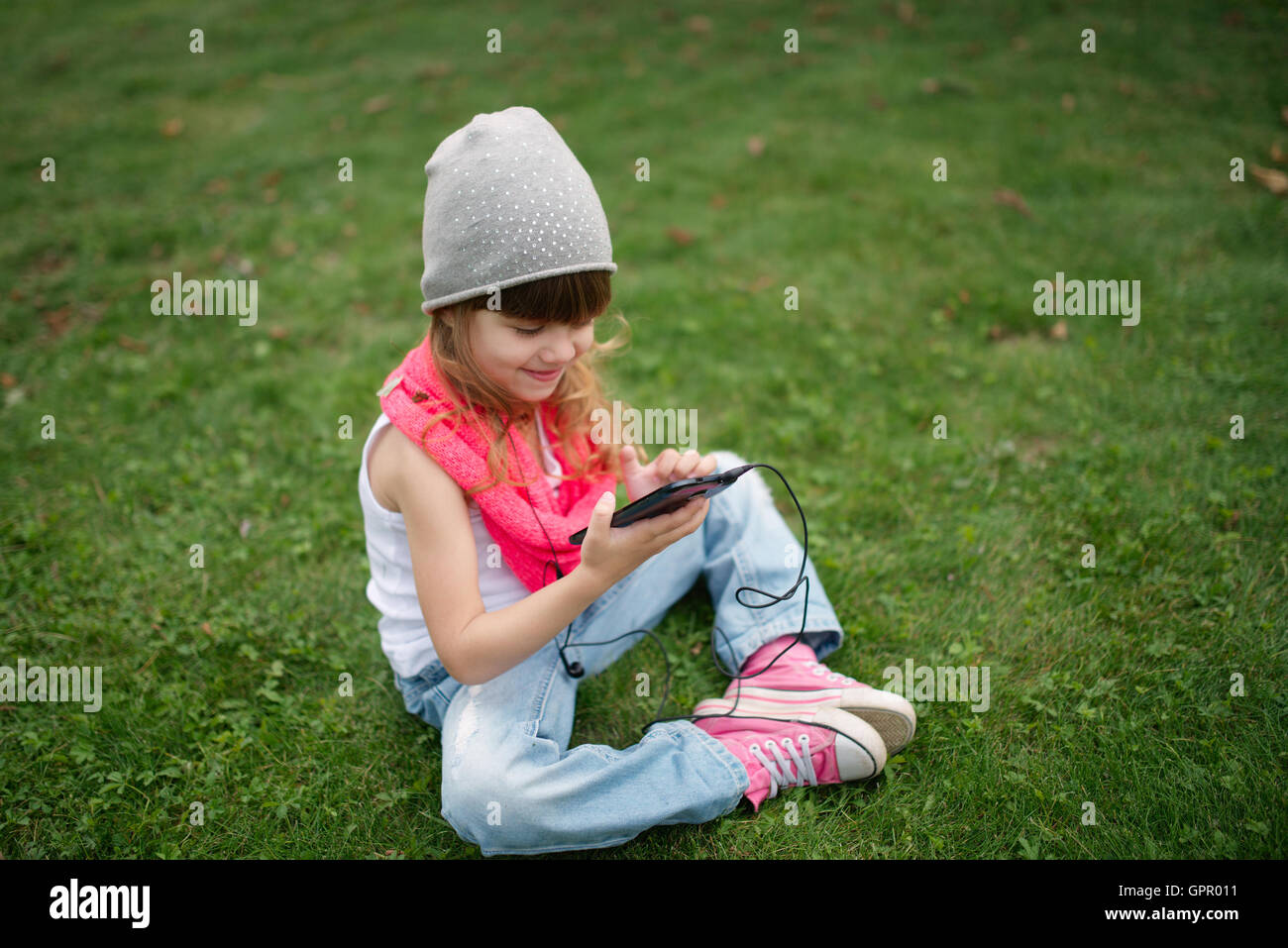 Child using phone vintage hi-res stock photography and images - Alamy