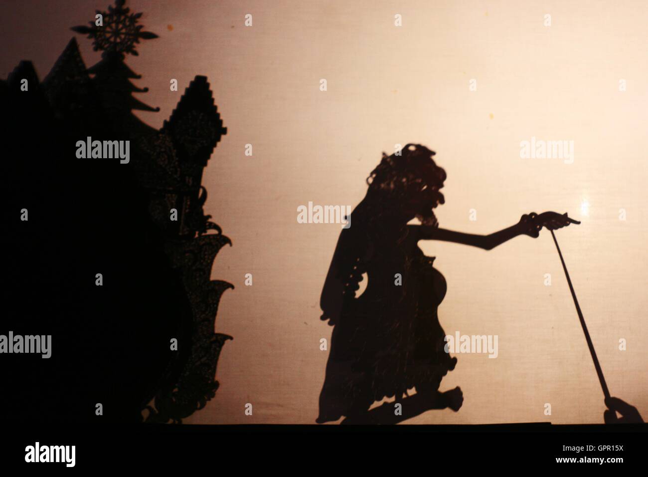 Wayang shadow puppet hi-res stock photography and images - Alamy