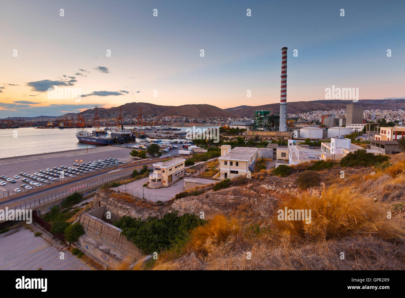 Piraeus docks hi-res stock photography and images - Alamy