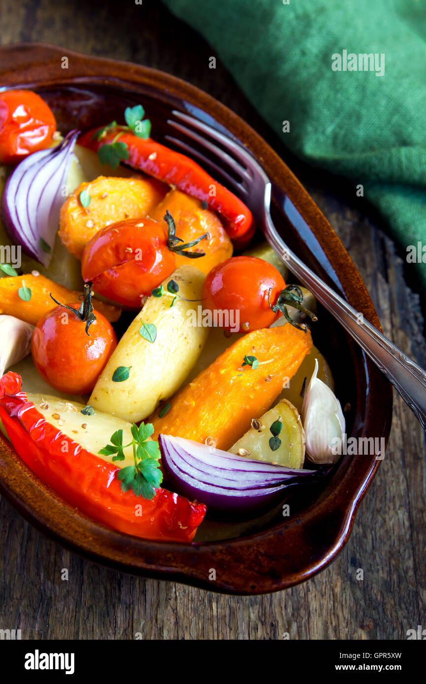 Oven baked vegetables spices hi-res stock photography and images - Alamy