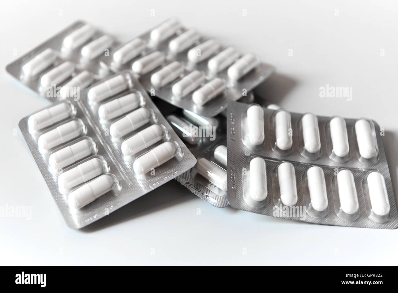 Meldonium (also known as Mildronate) capsules Stock Photo - Alamy